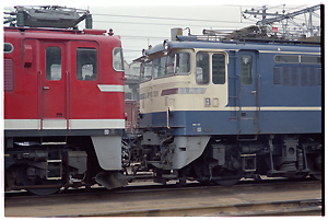 JR貨物 EF65形500番台 EF65 521
